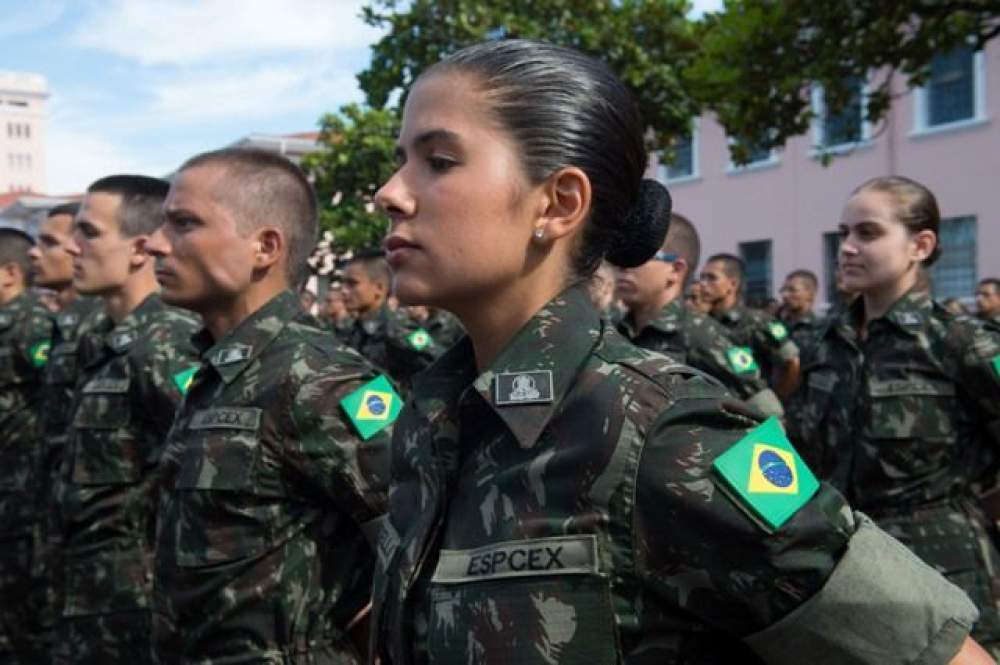 Atenção concurseiros: Concurso EsPCEx com salários de até R$ 6.993 mil ...