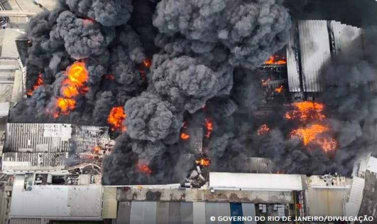 Incêndio em fábrica de lubrificantes mobiliza MPRJ e órgãos ambientais ...